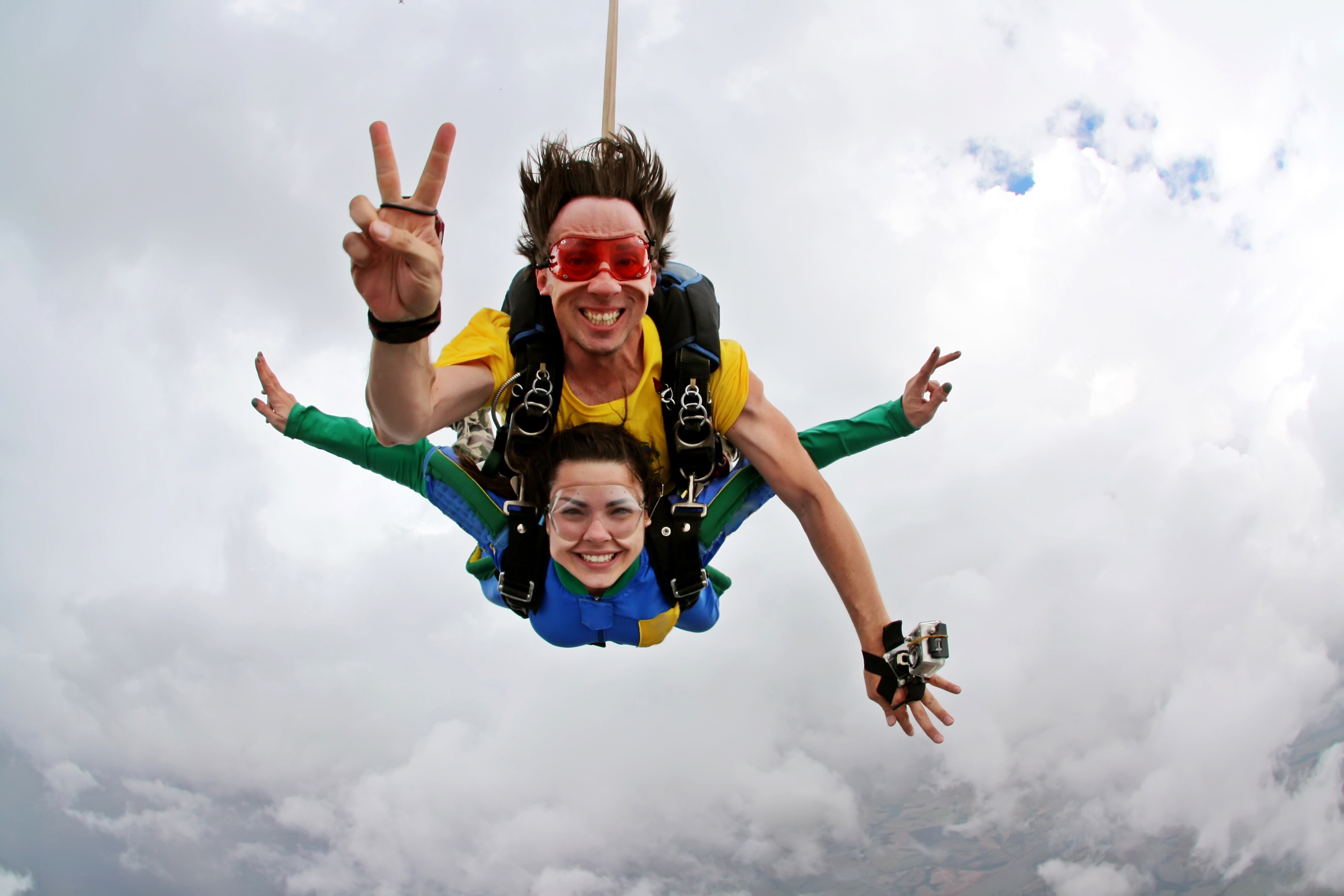 Tandem Skydiving: The Ultimate Guide